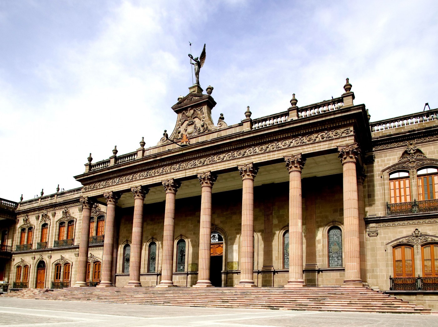 - 3 Museos