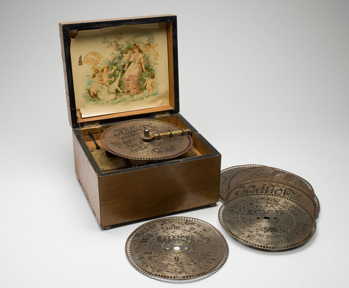 Caja musical con 7 discos - 3 Museos